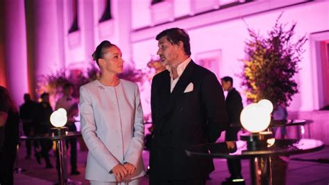 რა ფოტოებს აქვეყნებს კახა კალაძე თბილისობიდან