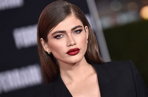 Mtf Transgender Hairstyles 6 Best Transfem Haircuts And Styles