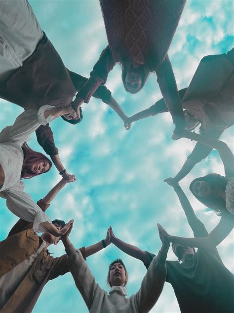 รวมไอเดียถ่ายรูปหมู่สุดอลังการ แกลเลอรีที่โพสต์โดย Tapttapp Lemon8