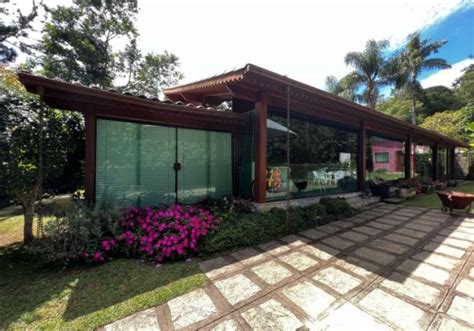 Casas à venda na Estrada Amarilis em Teresópolis Chaves na Mão