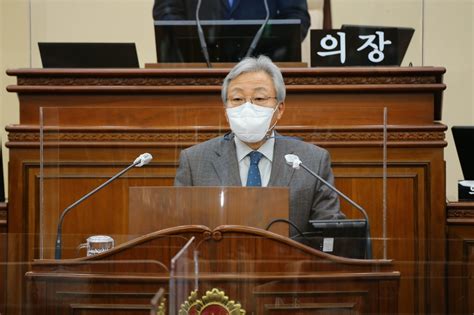 신년 연설하는 민병희 강원도교육감 연합뉴스