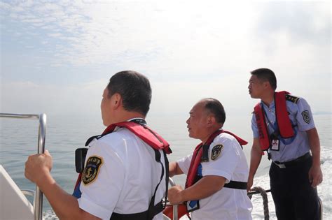 盐田海事局与深圳市海洋综合执法支队盐田大队开展商渔共治联合执法行动