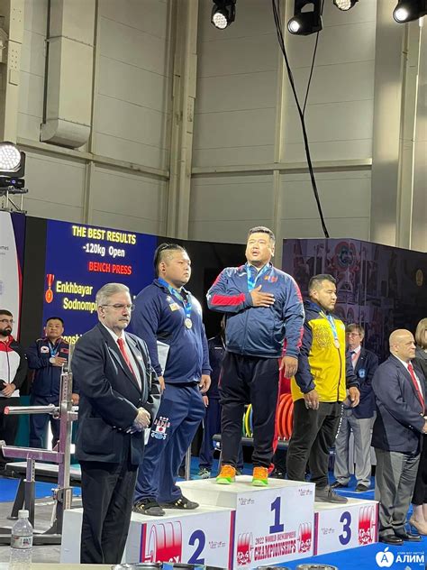 Хөдөлмөрийн баатар Э Содномпилжээ дэлхийн аварга болж дэлхийн дээд амжилтыг шинэчиллээ