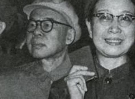 陈伯达为何软禁自己的妻子？其妻预言：文革第六个回合该打倒你了 知乎