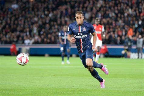 Psg Daniel Riolo Sen Prend Une Nouvelle Fois à Lucas