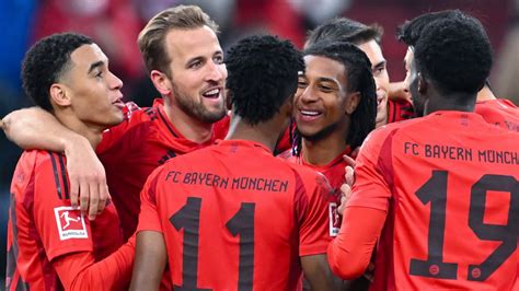 FC Bayern München besiegt 1 FC Union Berlin in Fußball Bundesliga