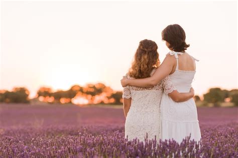 Propuesta De Compromiso Lésbico Boda Pareja Lgbtq Amor Relación Joven