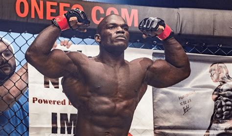 Alain Ngalani Mma Fighter With Crazy Bodybuilder Physique Rknuttwitch