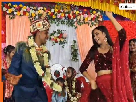 Dulha Dulhan Ka Video साली संग डांस के लिए भागा चला आया दूल्हा फिर