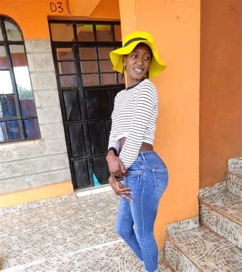 Pretty Emmie Cam Model Profile Stripchat