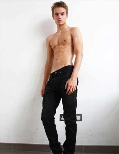 Picture Of Casper Rams