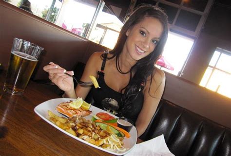 Scammer With Photos Of Talia Shepard