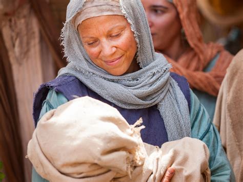 Santa Elisabetta Biografia Agiografia Storia Vita E Culto