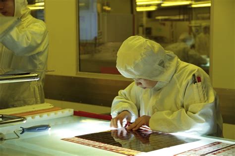 线路板厂的pcb可以从颜色看出优劣？技术支持深联电路 专业生产pcb