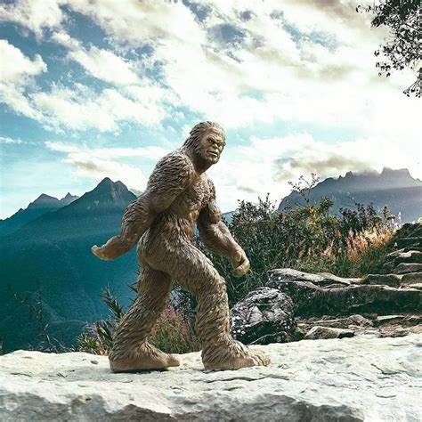Life Size Bigfoot Statue Youfine