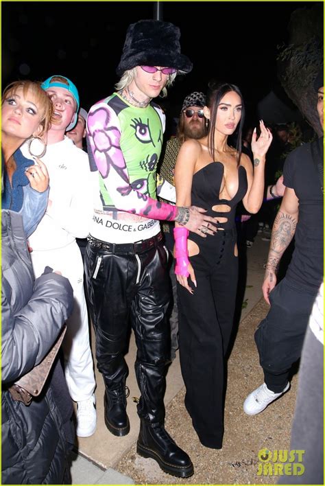 Machine Gun Kelly Was Electrocuted During Super Bowl Weekend