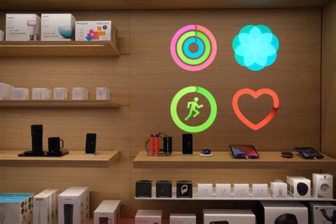亚洲最大的 Apple Store 北京三里屯开业 第一批果粉尝鲜