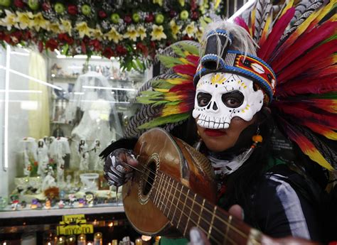 Latinoamérica Vuelve A Celebrar El Día De Muertos