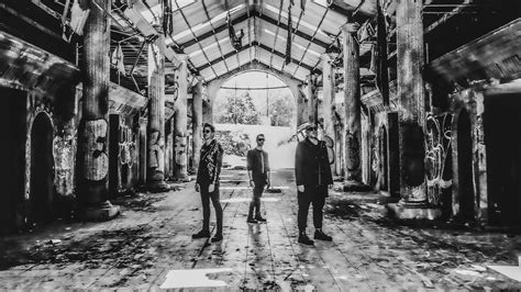 Moenia lanza Stereo Hits Vol 2 con clásicos del Rock en Español