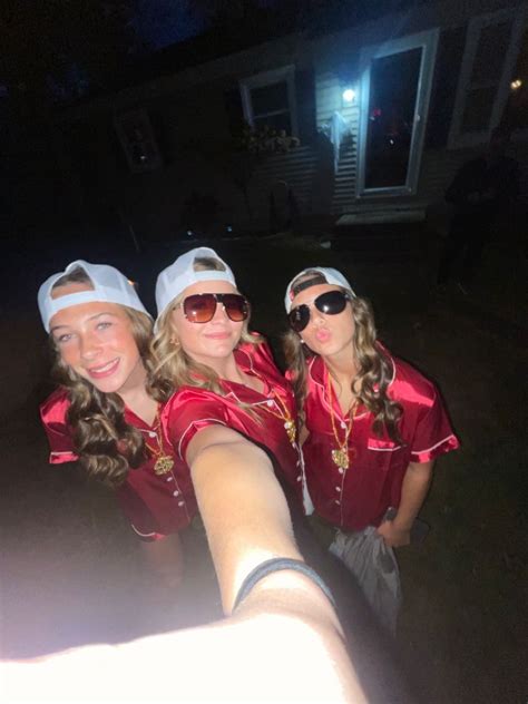 Preppy Dancing Video Trio Halloween Costumes Classy Halloween Costumes Cute Easy Halloween