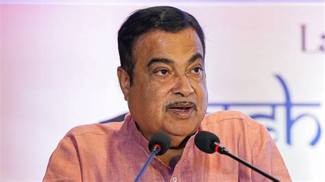 Nitin Gadkari Plans To Replace Vip Car Sirens Sound Pollution