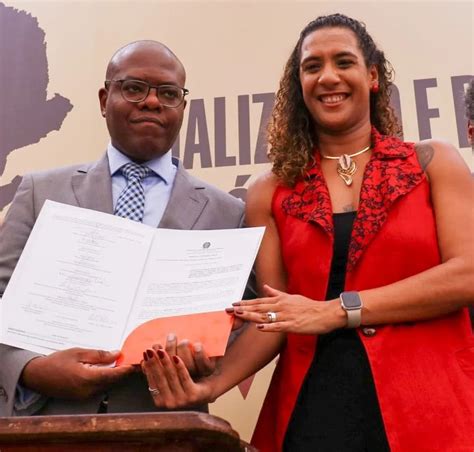 Anielle se pronuncia após demissão de Silvio Almeida Não é aceitável