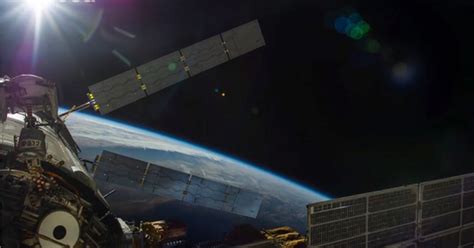 Esa Time Lapse Pics From The Iss Mirror Online