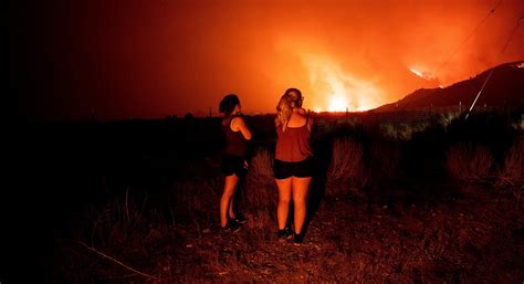 Arden Los Bosques En California Y Hay Probabilidades De Nuevos Incendios