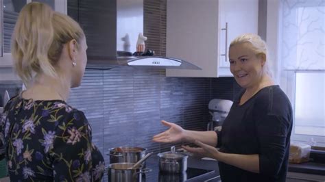 Sex Barna Móðir Og Skurðlæknir Flytur Inn íslensk Bjúgu Til Svíþjóðar