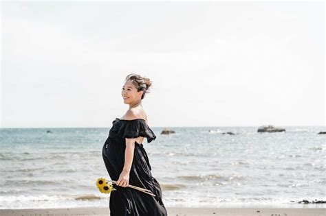 ラミレスの妻、出産直前の最後のマタニティフォトを公開「愛おしいお腹」 話題 Abema Times