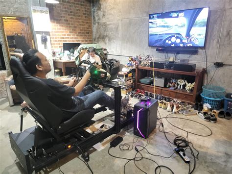 คู้บอน Cockpit