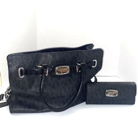 Michael Kors | Bags | Michael Kors Signature Logo With Wallet | Poshmark