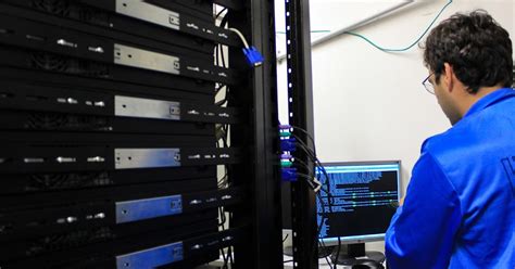 Sala de Imprensa ICMC USP ICMC oferece curso gratuito na área de programação de alto desempenho