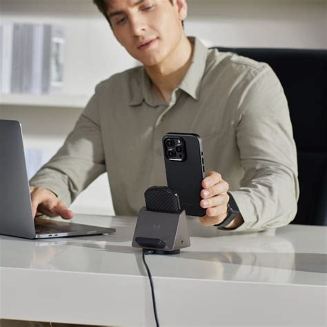 Pitaka Magez Iphone15 Pro Case 航太纖維磁吸軍規手機殼全新跨材質鍛造技術 Pitaka