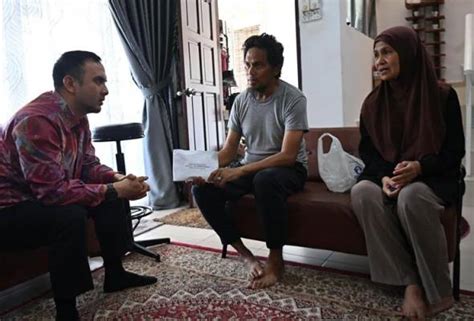 Anwar Sampaikan Sumbangan Kepada Ali XPDC Astro Awani