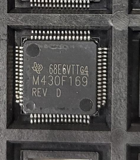 Texas Instruments Integrated Circuits Msp4301f169ipm Lot Of 2 Integrated Circuits And Op