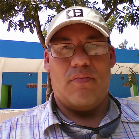 Simon Flores Youtube