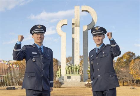제153기 공군 학사장교 여성 72명 포함 총 205명 임관