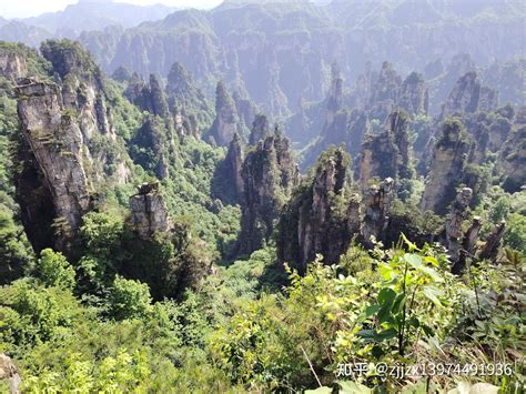 张家界3日游怎么安排，去张家界旅游既不想做复杂得攻略，又想追求性价比如何规划，张家界导游推荐自由行攻略，张家界3日游有什么实用的旅行攻略 知乎