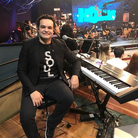 Pianista Da Cantora Luiza Possi Morre Em Acidente De Carro Com A