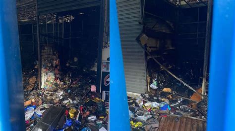 Incêndio Destrói Boxes Em Camelódromo De Campo Grande