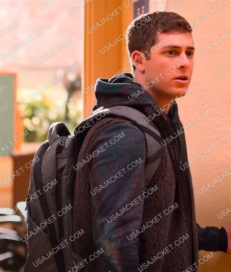 Never Have I Ever S03 Ben Gross Shearling Vest Jaren Lewison Vest