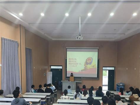 我院积极推进各班开展主题班会