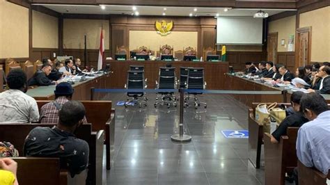 Foto Saksi Beberkan Lukas Enembe Tak Pernah Menang Judi Selama Di