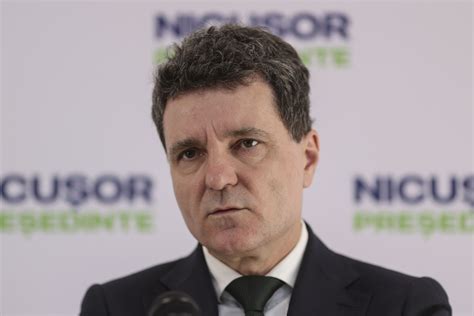 VIDEO Nicuşor Dan Nu se pune problema ca salariile profesorilor să
