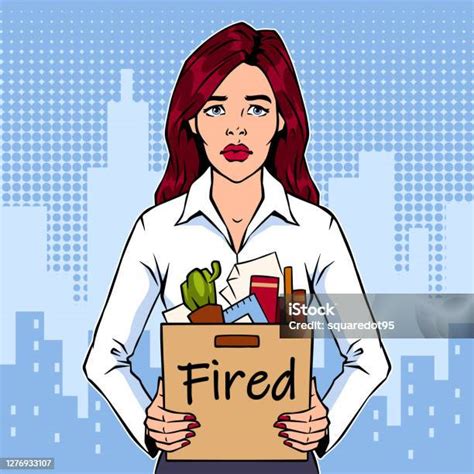 사무실 용품과 도시 배경에 해고 텍스트 상자를 들고 해고 여자 팝 아트 벡터 일러스트레이션 팝 아트에 대한 스톡 벡터 아트 및 기타 이미지 Istock