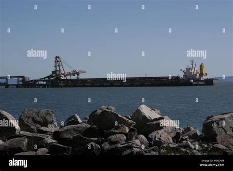 Bulk Loading Ship At Port With Conveyor System Stock Photo Alamy