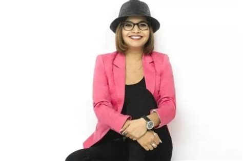 Meet Suhani Shah The Only Female Magician In India Who Rules The Male