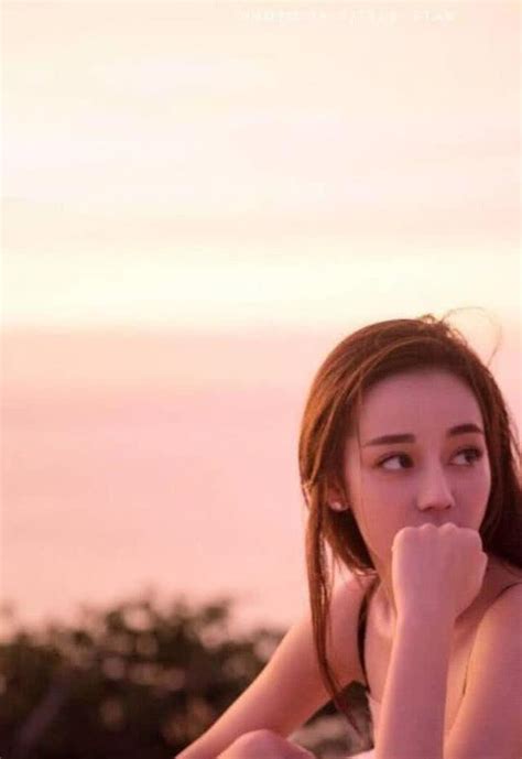 熱巴又爆新寫真美到爆炸，金鷹獎有望拿第一，你不敢給差評的女星 每日頭條