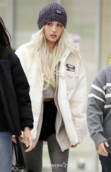 전소미 귀여운 인사 ★포토